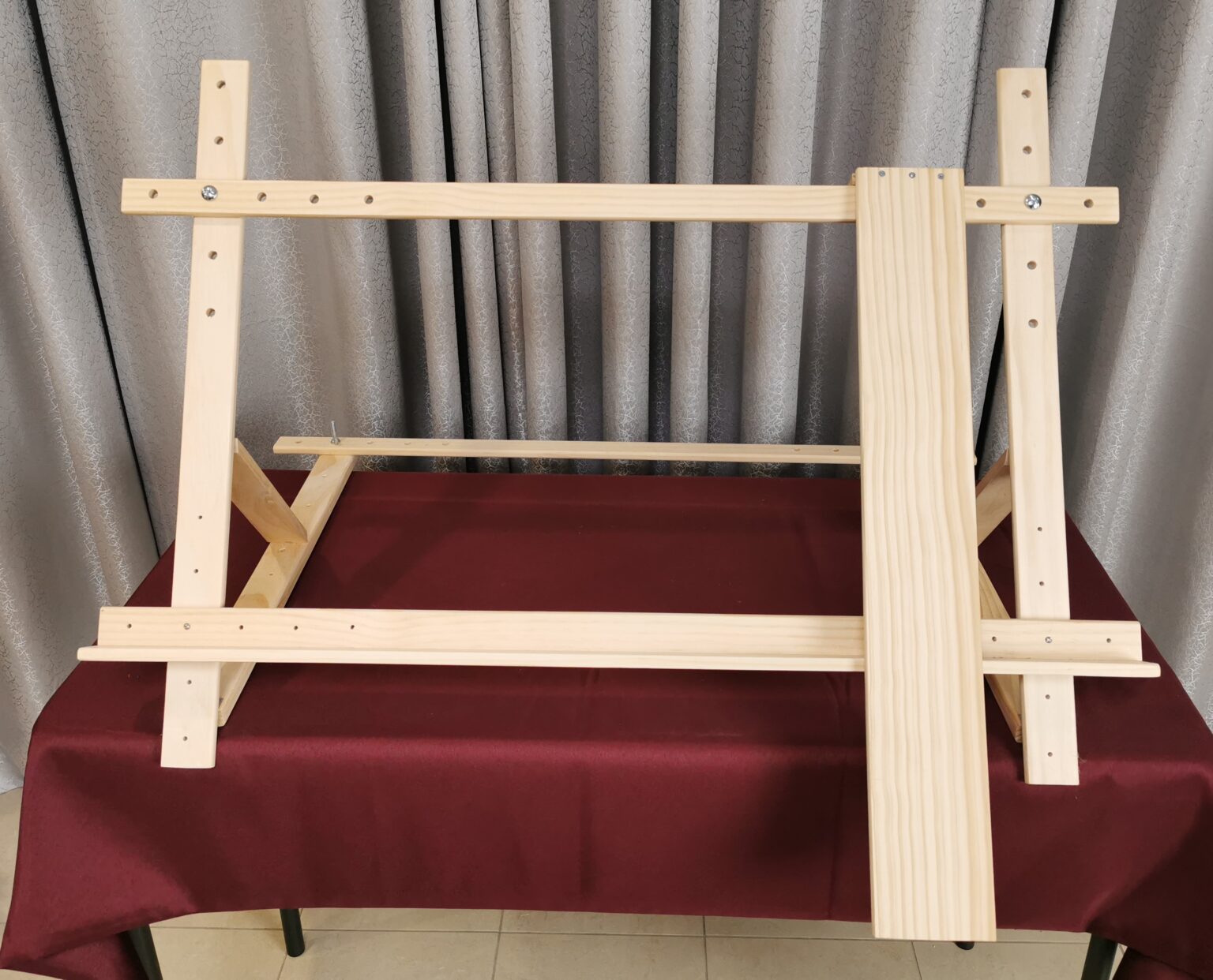 Supporting Frame with Arm Rest - Margaret Lee Embroidery